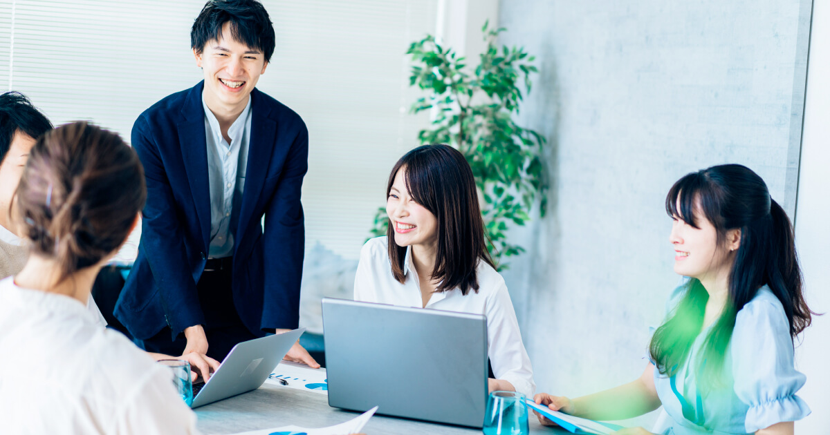 オートモーティブ事業部 主任 東 香澄｜NTTデータSBCで働く人｜NTTデータSBC新卒採用サイト - 私たちがキラキラした未来をつくる